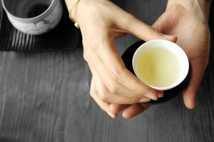 Sharing in The TAETEA System of Chadao Practice – Umi Tea Sets