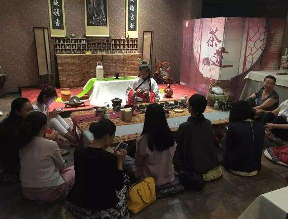 Tea Customs in Yunnan, Guizhou and Sichuan Provinces – Umi Tea Sets