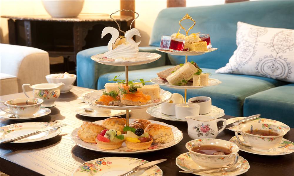 The British Afternoon Tea – Umi Tea Sets