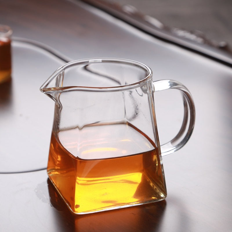 Thickened Glass Fair Cup With Strainer – Umi Tea Sets